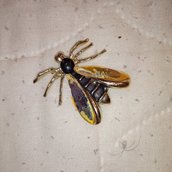 Jewelry | Vintage Yellow Jacket Pin | Poshmark